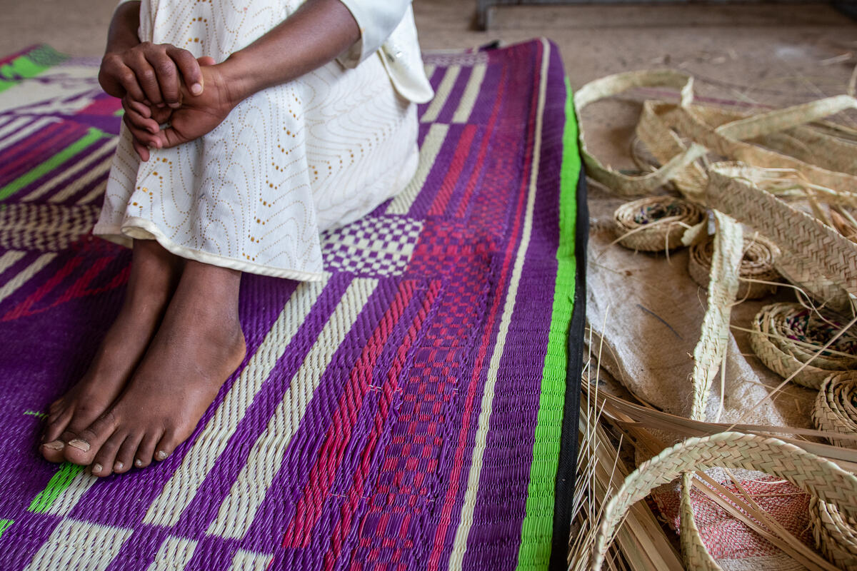 Six months on: Almost 5,000 children separated from parents by conflict ...